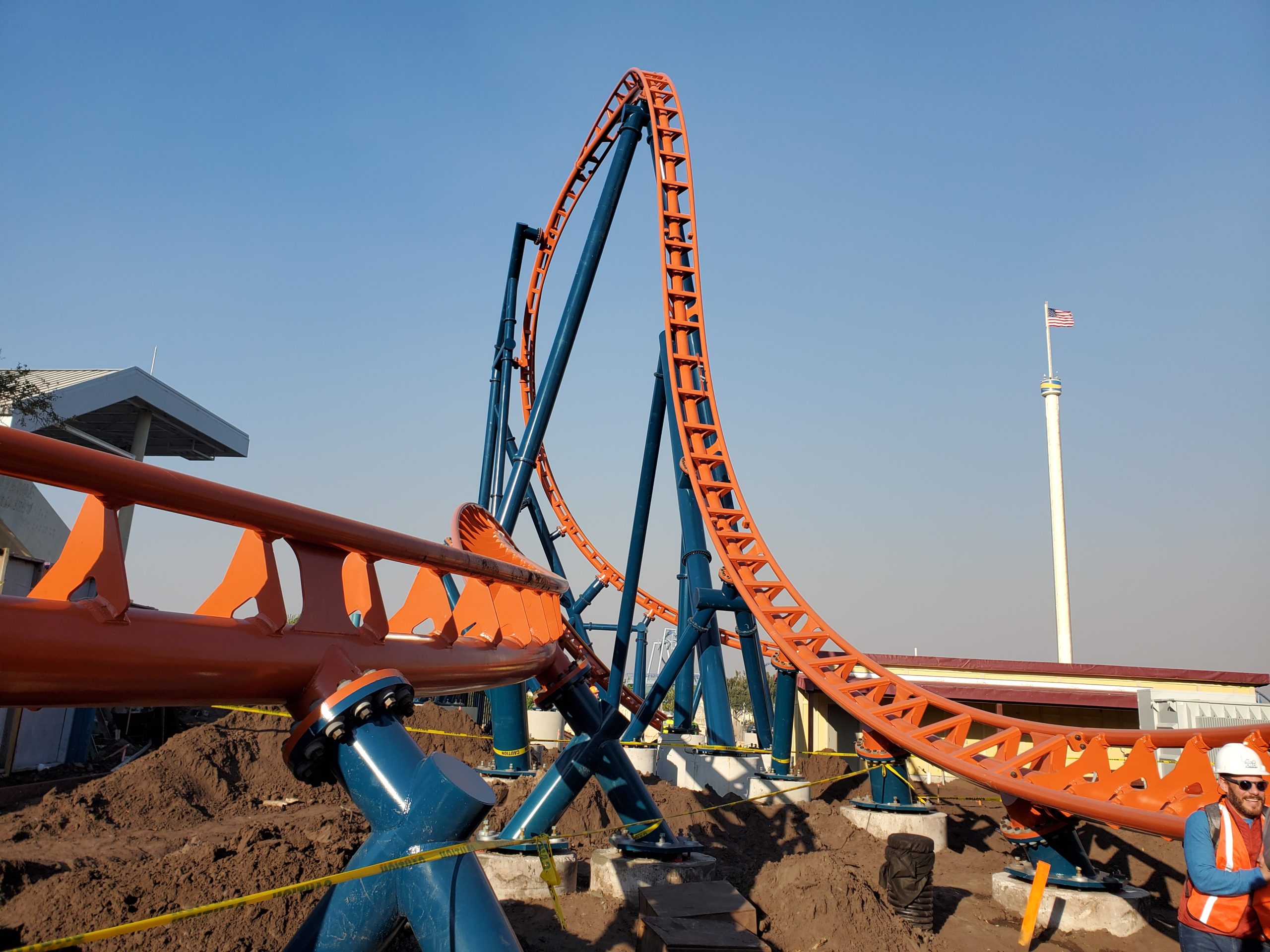 Ice breaker Construction Tour - Expedition Theme Park
